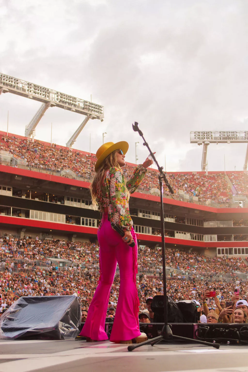 'Time 100' country singer Lainey Wilson plays Tampa on Friday ...