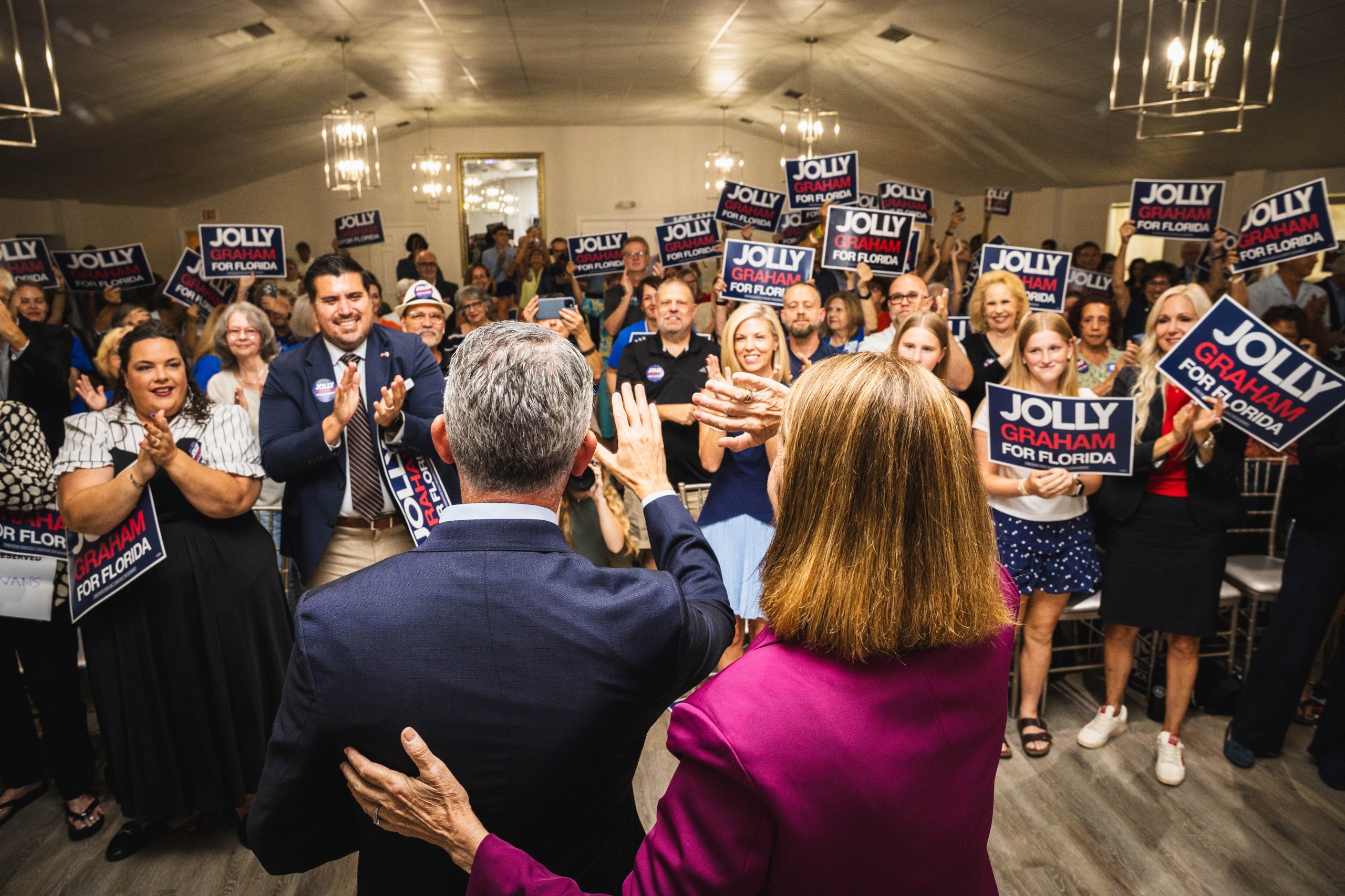 Photos: David Jolly supporters pack Tampa Women’s Center - Creative ...